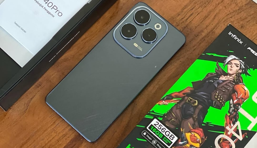 Infinix Hot 40 Pro: Menawarkan Kinerja Tangguh dan Desain Futuristik